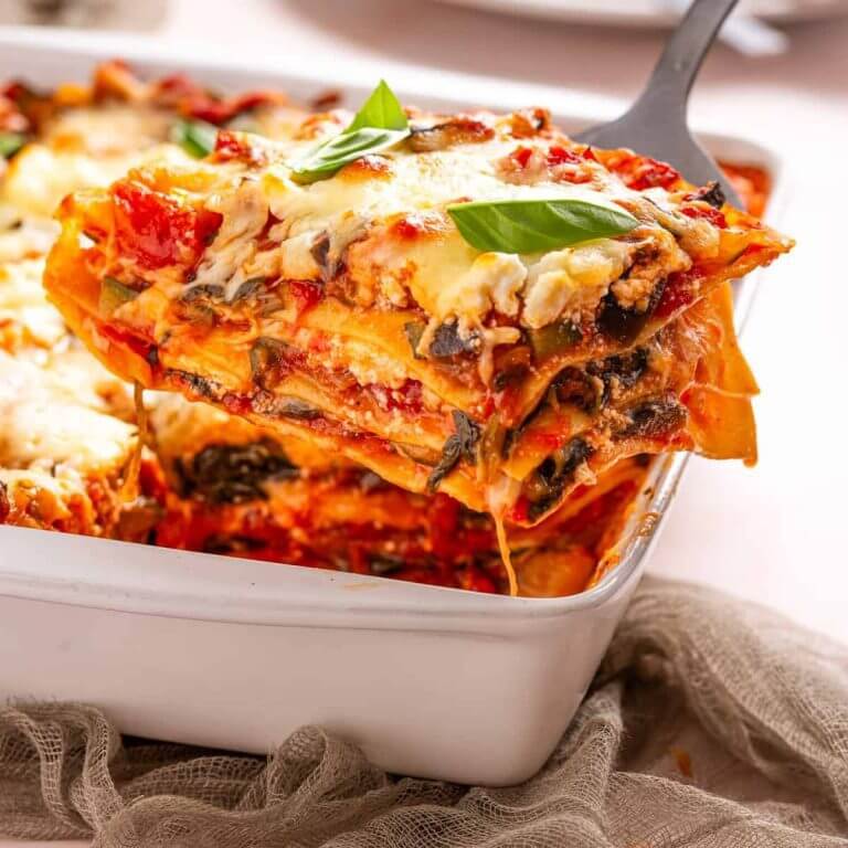 Recipe: Hearty Vegetarian Lasagna Perfect for Family Dinners - Cook ...